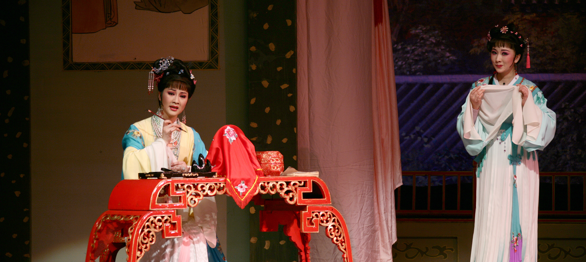 Shanghai Yue Opera Group